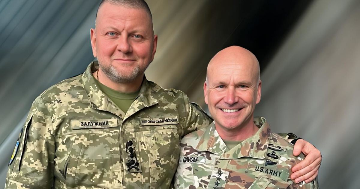 ზალუჟნი ევროპაში NATO-ს ჯარების სარდალს, კრისტოფერ კოვალის შეხვდა